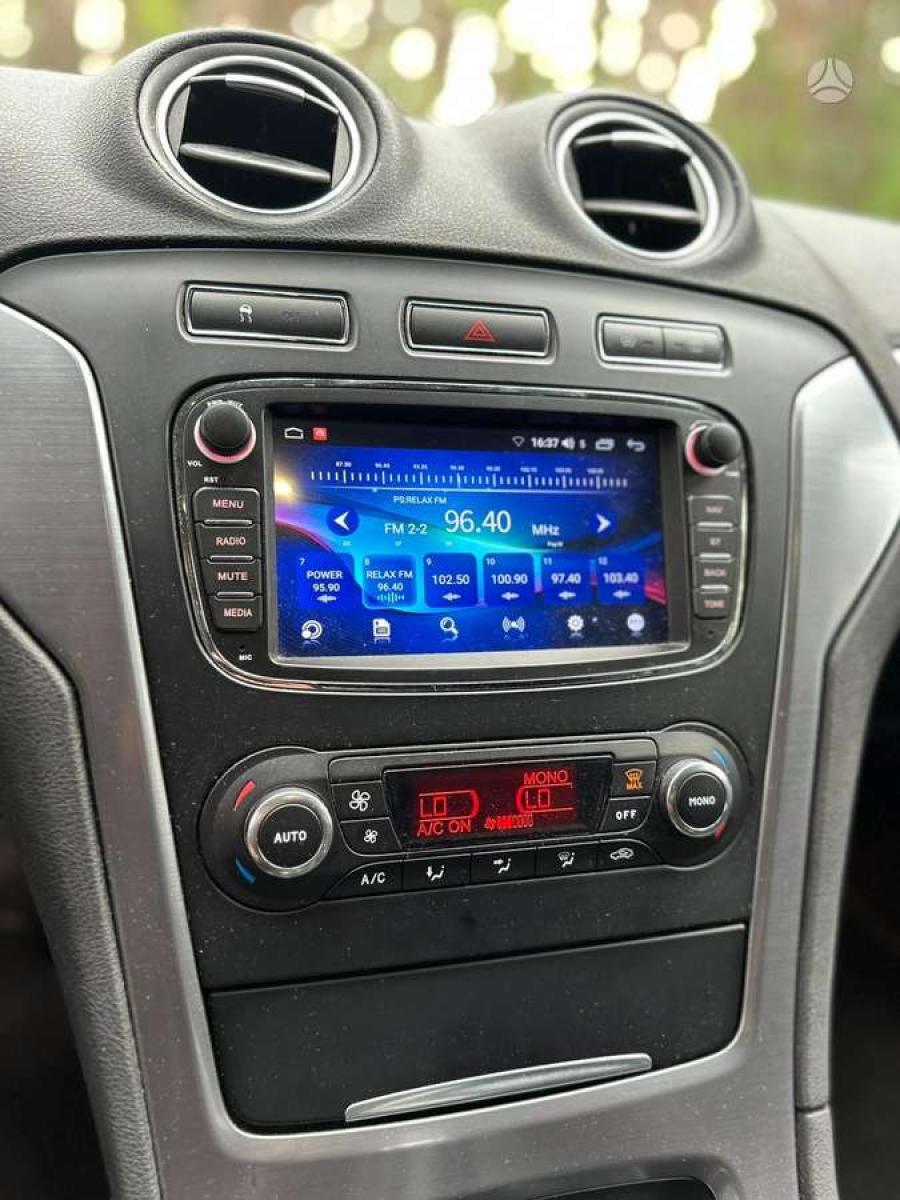 Black Ford Mondeo 2011 in Vilnius, with an engine capacity of 2.00 L and mileage of 250 thousand km for 2650 €, photo 9 on AUTOMOTO.COM.LV