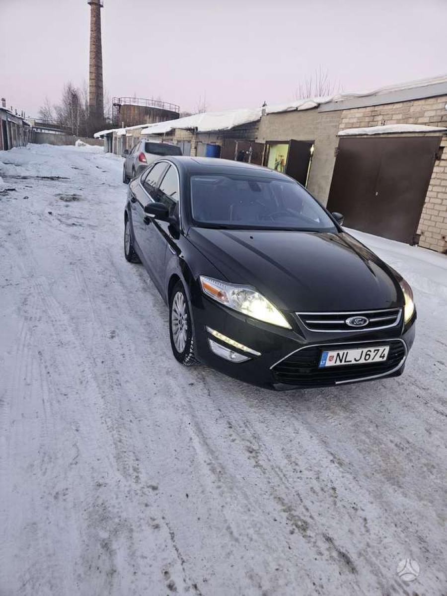 Black Ford Mondeo 2012 in Mazeikiai, with an engine capacity of 2.00 L and mileage of 328 thousand km for 3600 €, photo 3 on AUTOMOTO.COM.LV