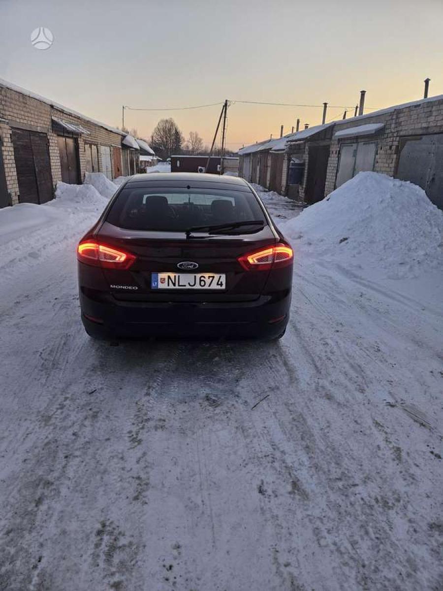 Black Ford Mondeo 2012 in Mazeikiai, with an engine capacity of 2.00 L and mileage of 328 thousand km for 3600 €, photo 5 on AUTOMOTO.COM.LV