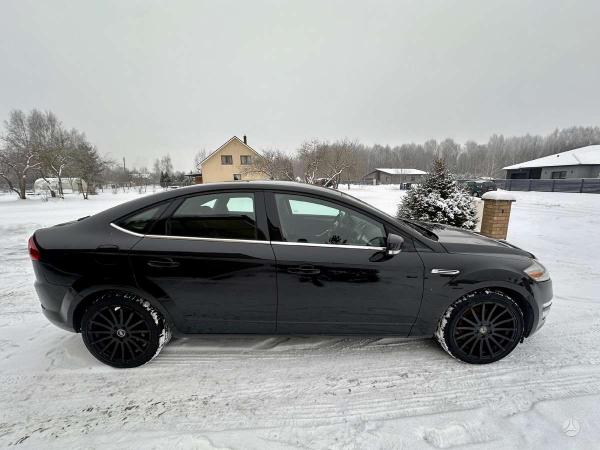 Melns Ford Mondeo 2013 Šauļi, ar dzinēja tilpumu 2.00 L un nobraukumu 232 tūkst. km par 3950 €, foto 5 vietnē AUTOMOTO.COM.LV