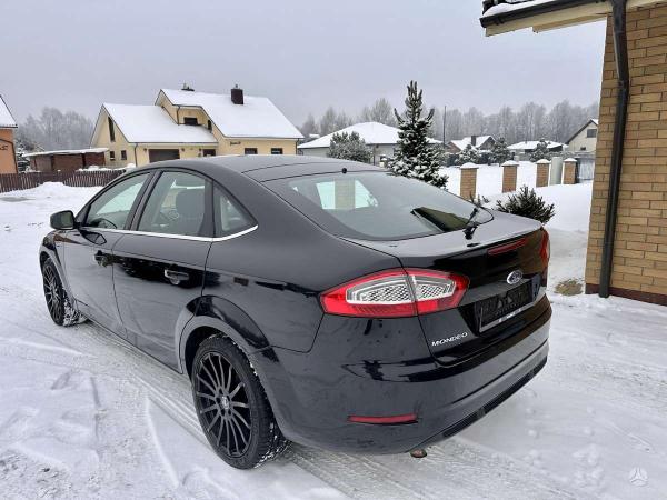 Melns Ford Mondeo 2013 Šauļi, ar dzinēja tilpumu 2.00 L un nobraukumu 232 tūkst. km par 3950 €, foto 9 vietnē AUTOMOTO.COM.LV