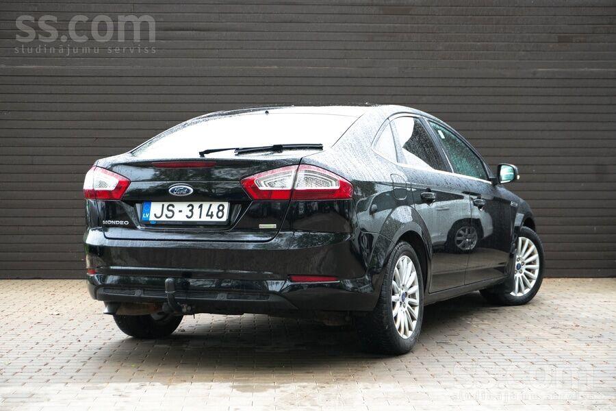 Melns Ford Mondeo 2014 Rīga, ar dzinēja tilpumu 1.60 L un nobraukumu 164 tūkst. km par 4490 €, foto 4 vietnē AUTOMOTO.COM.LV