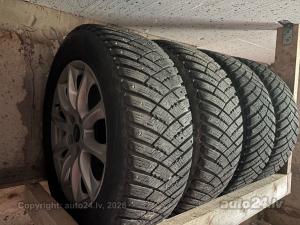 Melns Ford Mondeo 2015 Tallina, ar dzinēja tilpumu 1.50 L un nobraukumu 183 tūkst. km par 5000 €, foto 10 vietnē AUTOMOTO.COM.LV