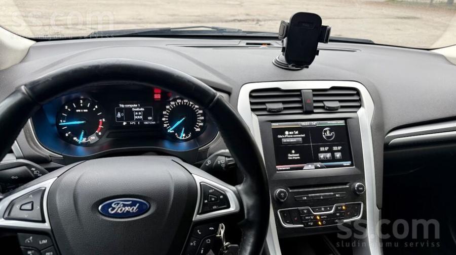 Black Ford Mondeo 2015 in Riga, with an engine capacity of 1.60 L and mileage of 187 thousand km for 5500 €, photo 9 on AUTOMOTO.COM.LV