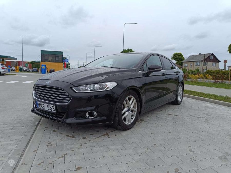 Black Ford Mondeo 2016 in Kaunas, with an engine capacity of 2.50 L and mileage of 236 thousand km for 5000 €, photo 3 on AUTOMOTO.COM.LV