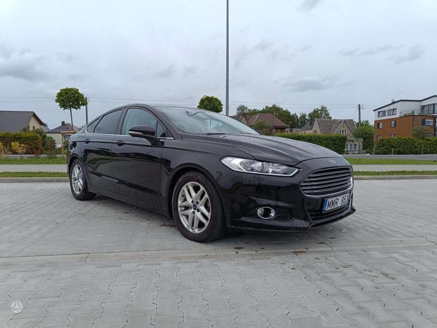 Black Ford Mondeo 2016 in Kaunas, with an engine capacity of 2.50 L and mileage of 236 thousand km for 5000 €, photo 4 on AUTOMOTO.COM.LV
