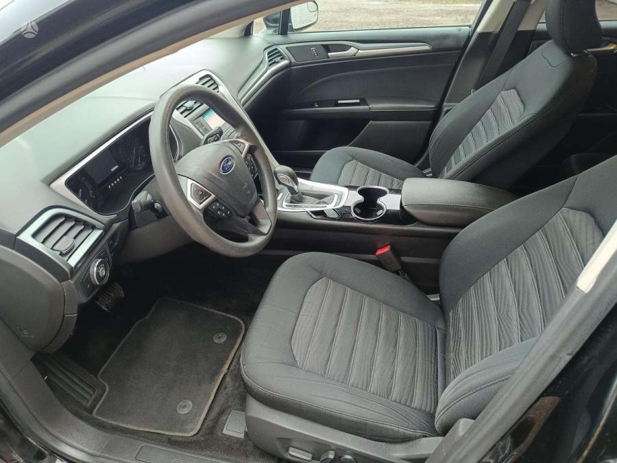 Black Ford Mondeo 2016 in Kaunas, with an engine capacity of 2.50 L and mileage of 236 thousand km for 5000 €, photo 7 on AUTOMOTO.COM.LV