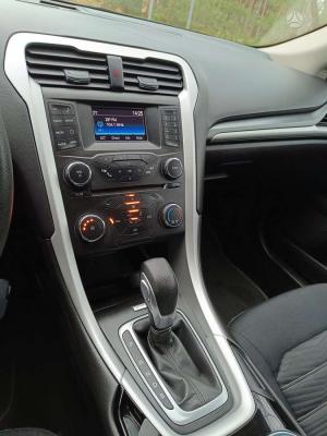 Black Ford Mondeo 2016 in Kaunas, with an engine capacity of 2.50 L and mileage of 236 thousand km for 5000 €, photo 10 on AUTOMOTO.COM.LV