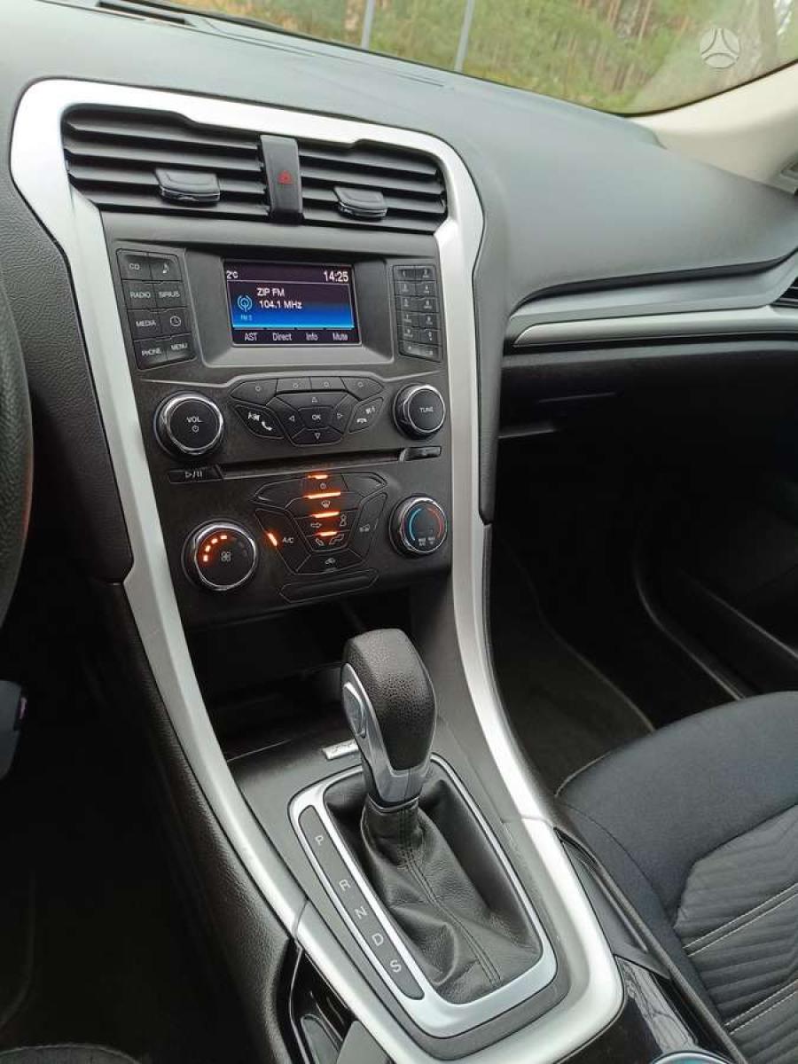 Black Ford Mondeo 2016 in Kaunas, with an engine capacity of 2.50 L and mileage of 236 thousand km for 5000 €, photo 10 on AUTOMOTO.COM.LV