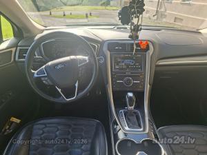 Melns Ford Mondeo 2016 Hāpsalu, ar dzinēja tilpumu 2.00 L un nobraukumu 135 tūkst. km par 10000 €, foto 4 vietnē AUTOMOTO.COM.LV