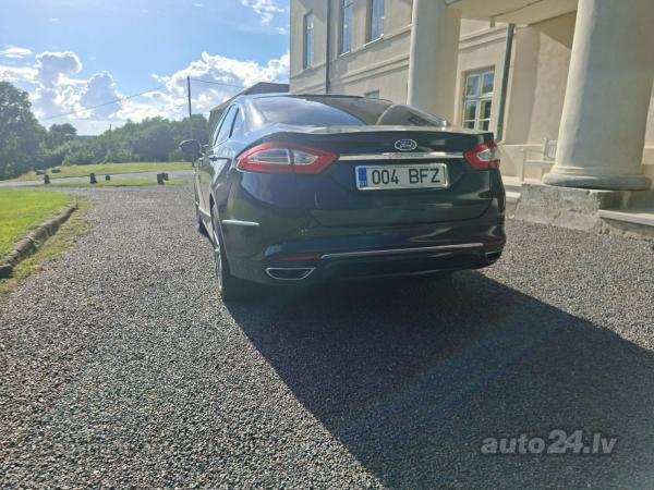 Black Ford Mondeo 2016 in Haapsalu, with an engine capacity of 2.00 L and mileage of 135 thousand km for 10000 €, photo 6 on AUTOMOTO.COM.LV