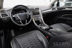 Black Ford Mondeo 2017 in Riga, with an engine capacity of 2.00 L and mileage of 0 thousand km for 7995 €, photo 10 on AUTOMOTO.COM.LV