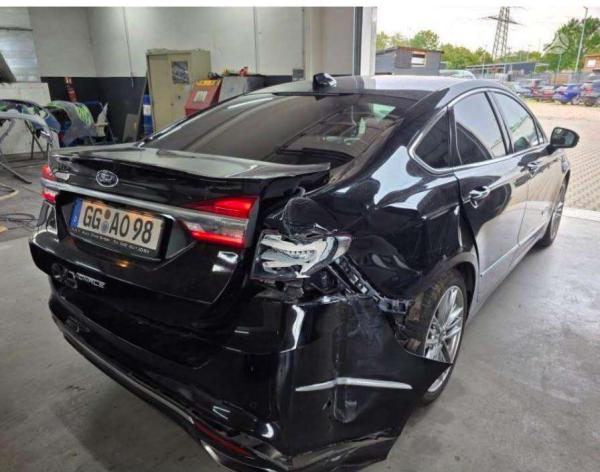 Melns Ford Mondeo 2020 Kauņa, ar dzinēja tilpumu 0.00 L un nobraukumu 72 tūkst. km par 8499 €, foto 5 vietnē AUTOMOTO.COM.LV