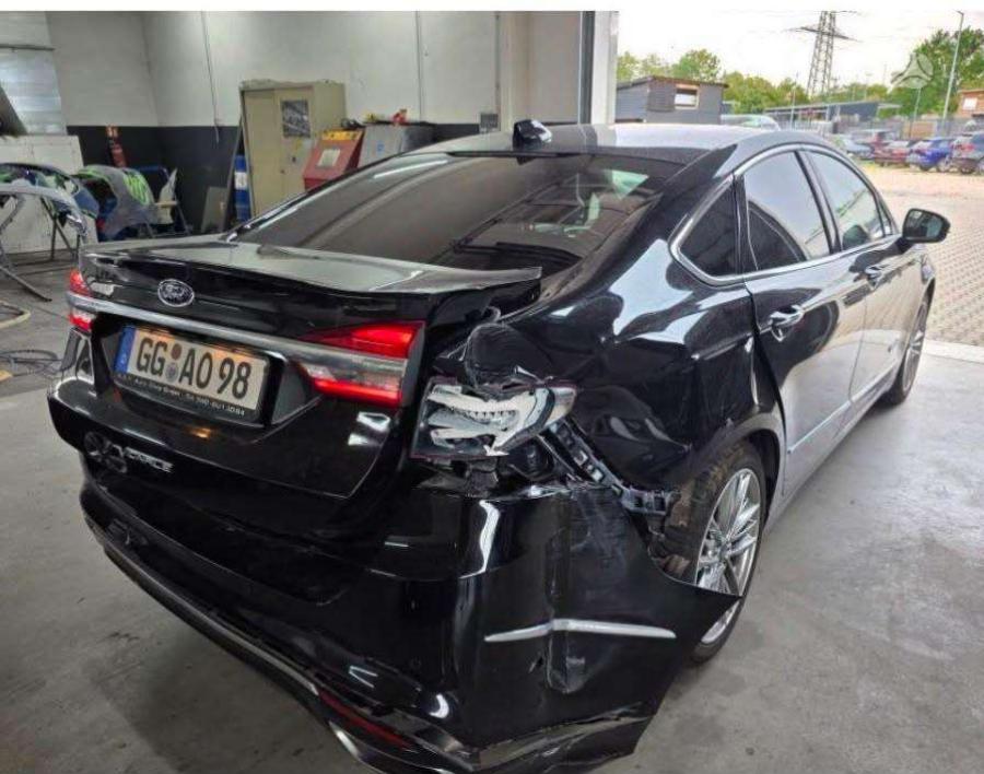 Melns Ford Mondeo 2020 Kauņa, ar dzinēja tilpumu 0.00 L un nobraukumu 72 tūkst. km par 8499 €, foto 6 vietnē AUTOMOTO.COM.LV