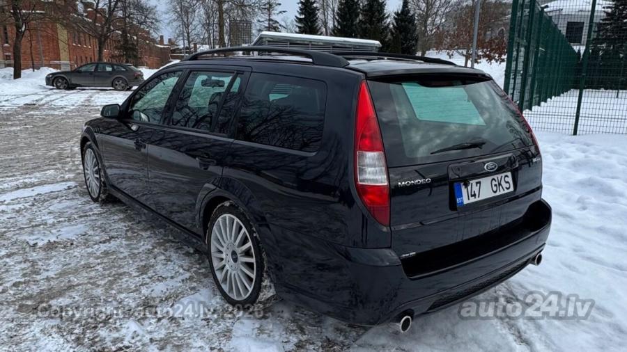 Melns Ford Mondeo 2002 Tallina, ar dzinēja tilpumu 3.00 L un nobraukumu 243 tūkst. km par 2999 €, foto 3 vietnē AUTOMOTO.COM.LV