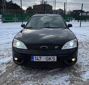 Black Ford Mondeo 2002 in Tallinn, with an engine capacity of 3.00 L and mileage of 243 thousand km for 2999 €, photo 8 on AUTOMOTO.COM.LV