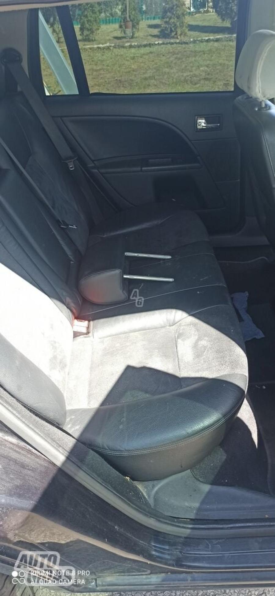 Melns Ford Mondeo 2005 Kauņa, ar dzinēja tilpumu 2.00 L un nobraukumu 298 tūkst. km par 1250 €, foto 7 vietnē AUTOMOTO.COM.LV