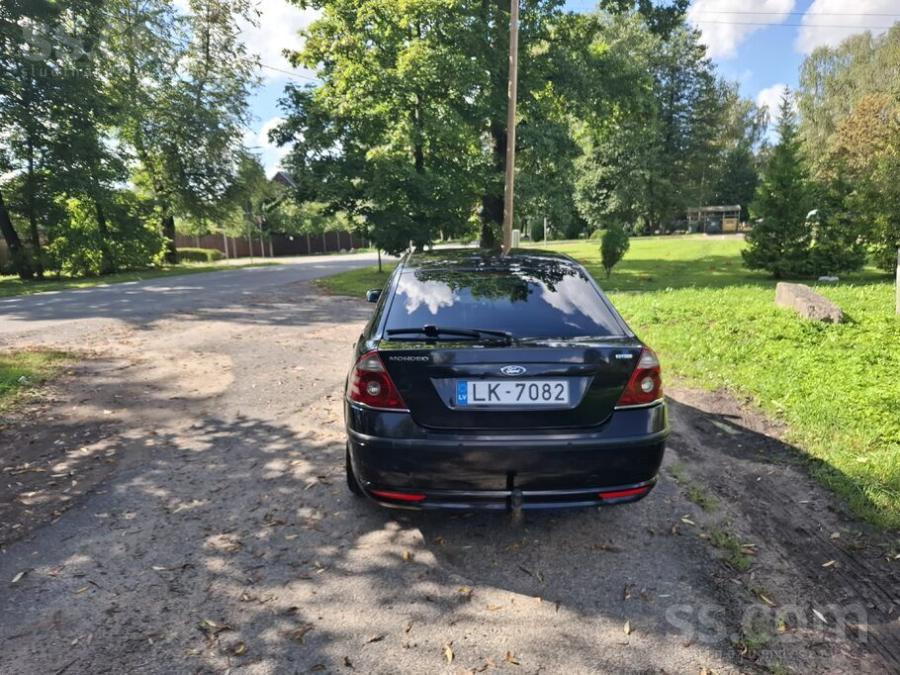 Black Ford Mondeo 2006 in Riga, with an engine capacity of 2.00 L and mileage of 208 thousand km for 1200 €, photo 5 on AUTOMOTO.COM.LV