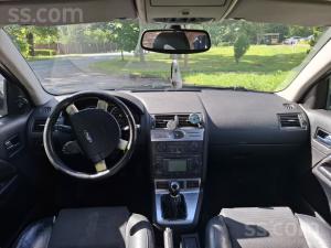 Black Ford Mondeo 2006 in Riga, with an engine capacity of 2.00 L and mileage of 208 thousand km for 1200 €, photo 11 on AUTOMOTO.COM.LV
