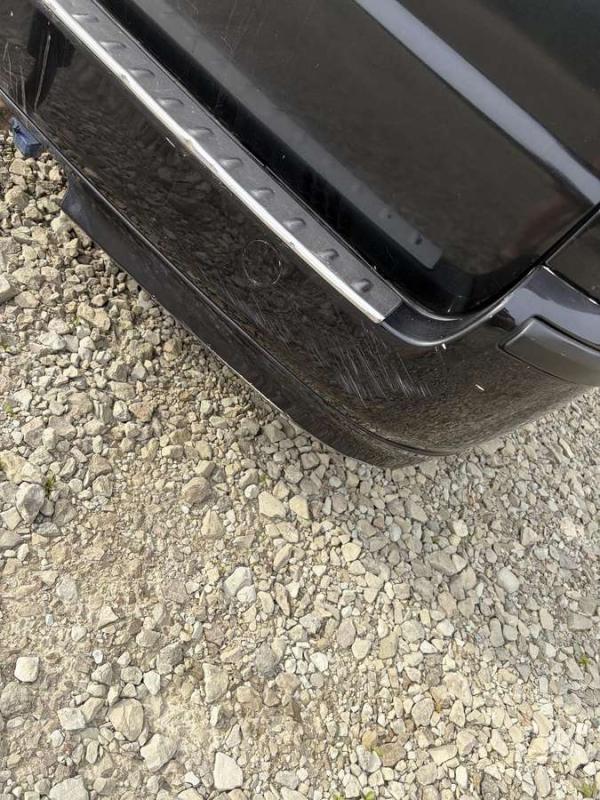Black Ford Mondeo 2006 in Vilnius, with an engine capacity of 2.00 L and mileage of 402 thousand km for 700 €, photo 6 on AUTOMOTO.COM.LV