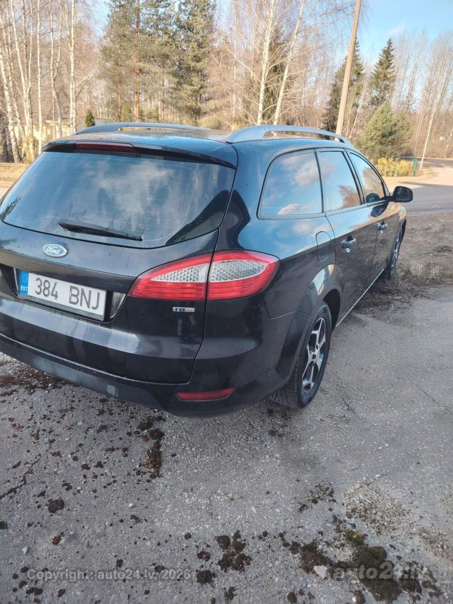 Melns Ford Mondeo 2007 Paide, ar dzinēja tilpumu 2.00 L un nobraukumu 330 tūkst. km par 3500 €, foto 5 vietnē AUTOMOTO.COM.LV