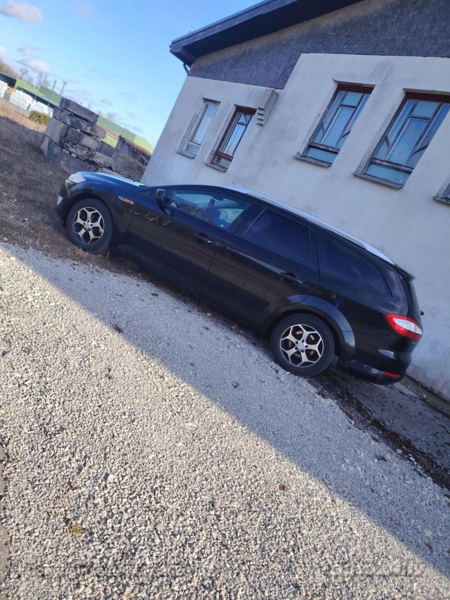 Melns Ford Mondeo 2007 Paide, ar dzinēja tilpumu 2.00 L un nobraukumu 330 tūkst. km par 3500 €, foto 9 vietnē AUTOMOTO.COM.LV