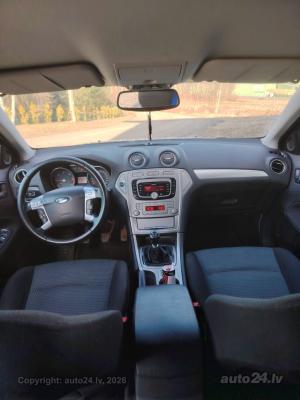 Melns Ford Mondeo 2007 Paide, ar dzinēja tilpumu 2.00 L un nobraukumu 330 tūkst. km par 3500 €, foto 11 vietnē AUTOMOTO.COM.LV