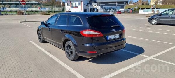 Melns Ford Mondeo 2007 Rēzekne, ar dzinēja tilpumu 2.00 L un nobraukumu 302 tūkst. km par 2200 €, foto 5 vietnē AUTOMOTO.COM.LV