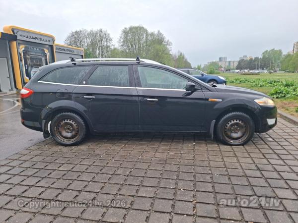 Melns Ford Mondeo 2007 Tallina, ar dzinēja tilpumu 2.00 L un nobraukumu 229 tūkst. km par 1199 €, foto 4 vietnē AUTOMOTO.COM.LV