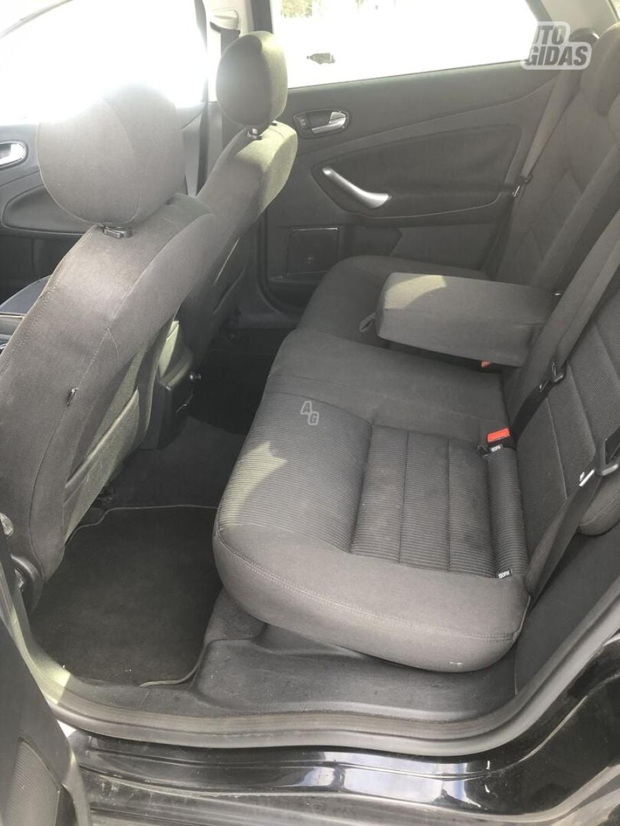 Black Ford Mondeo 2007 in Kelme, with an engine capacity of 2.00 L and mileage of 325 thousand km for 1900 €, photo 8 on AUTOMOTO.COM.LV