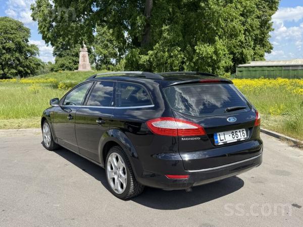 Black Ford Mondeo 2007 in Riga, with an engine capacity of 2.00 L and mileage of 0 thousand km for 2590 €, photo 3 on AUTOMOTO.COM.LV
