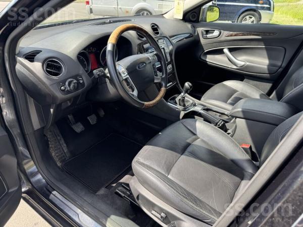Black Ford Mondeo 2007 in Riga, with an engine capacity of 2.00 L and mileage of 0 thousand km for 2590 €, photo 6 on AUTOMOTO.COM.LV