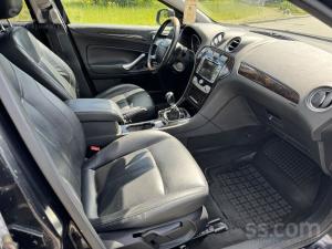 Melns Ford Mondeo 2007 Rīga, ar dzinēja tilpumu 2.00 L un nobraukumu 0 tūkst. km par 2590 €, foto 11 vietnē AUTOMOTO.COM.LV