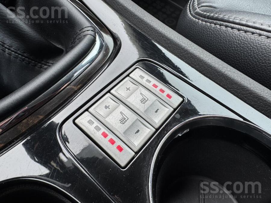 Melns Ford Mondeo 2007 Rīga, ar dzinēja tilpumu 2.00 L un nobraukumu 0 tūkst. km par 2590 €, foto 19 vietnē AUTOMOTO.COM.LV