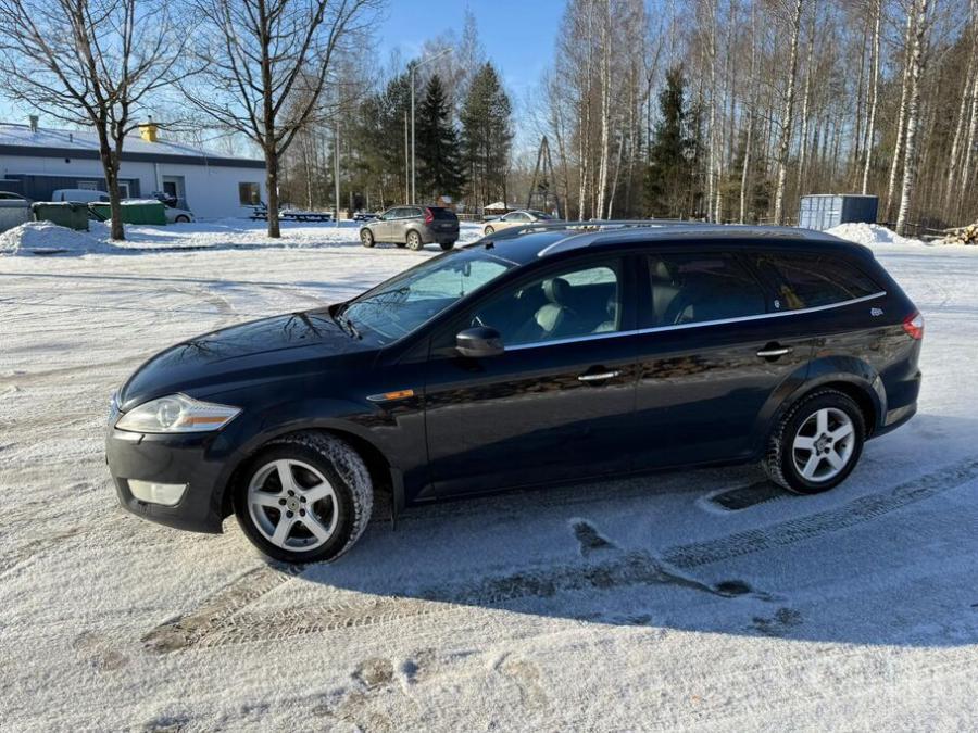 Melns Ford Mondeo 2007 Valmiera, ar dzinēja tilpumu 2.00 L un nobraukumu 290 tūkst. km par 1800 €, foto 4 vietnē AUTOMOTO.COM.LV