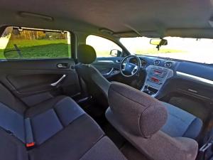 Black Ford Mondeo 2007 in Riga, with an engine capacity of 1.80 L and mileage of 245 thousand km for 2990 €, photo 6 on AUTOMOTO.COM.LV