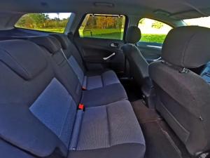 Black Ford Mondeo 2007 in Riga, with an engine capacity of 1.80 L and mileage of 245 thousand km for 2990 €, photo 8 on AUTOMOTO.COM.LV