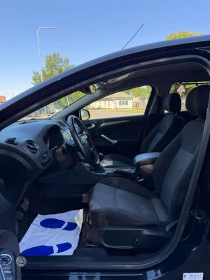 Black Ford Mondeo 2007 in Marijampole, with an engine capacity of 2.00 L and mileage of 285 thousand km for 2500 €, photo 9 on AUTOMOTO.COM.LV