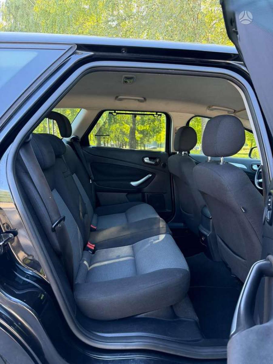 Black Ford Mondeo 2007 in Marijampole, with an engine capacity of 2.00 L and mileage of 285 thousand km for 2500 €, photo 14 on AUTOMOTO.COM.LV