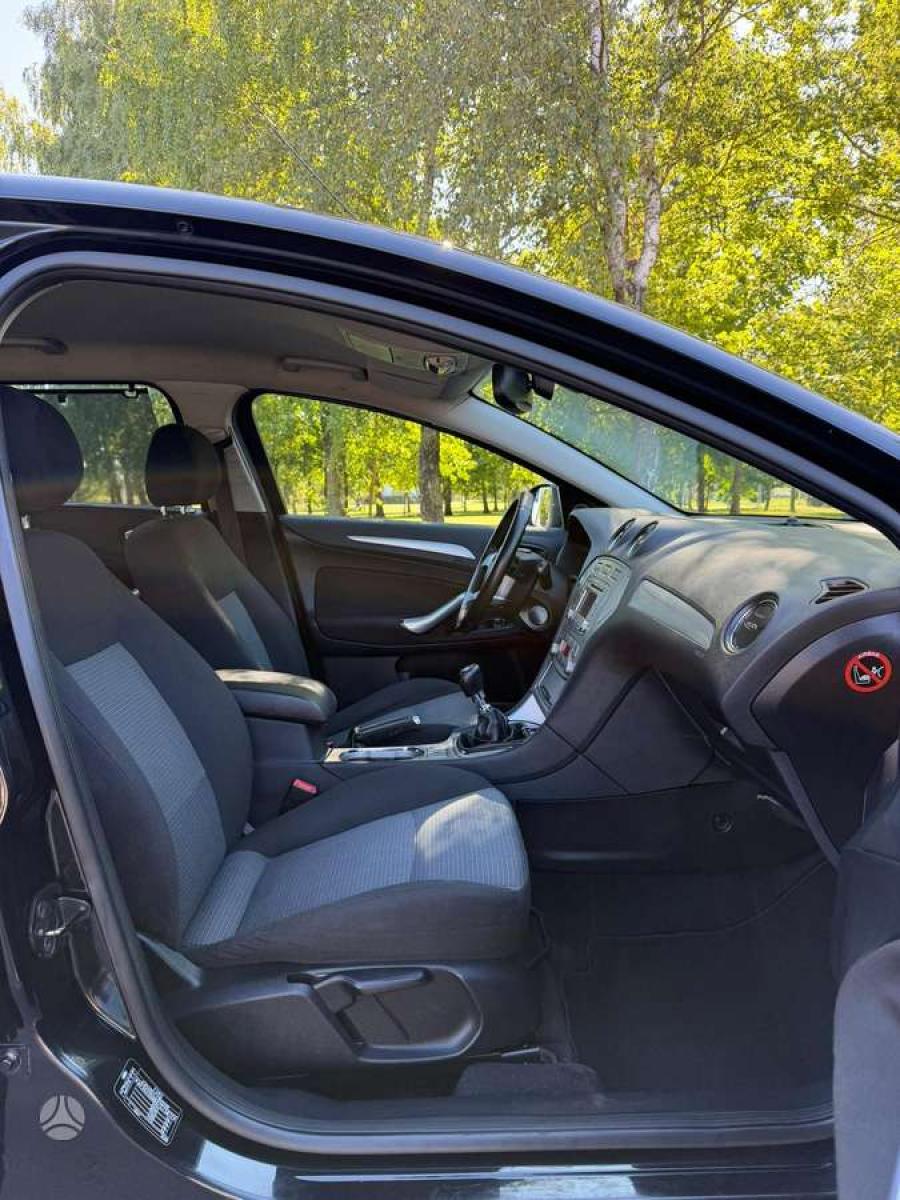 Black Ford Mondeo 2007 in Marijampole, with an engine capacity of 2.00 L and mileage of 285 thousand km for 2500 €, photo 15 on AUTOMOTO.COM.LV