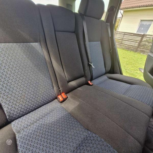 Black Ford Mondeo 2007 in Klaipeda, with an engine capacity of 2.00 L and mileage of 318 thousand km for 1300 €, photo 6 on AUTOMOTO.COM.LV