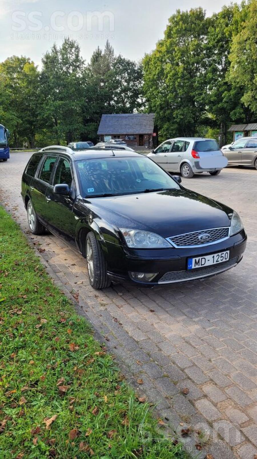 Melns Ford Mondeo 2007 Rīga, ar dzinēja tilpumu 2.00 L un nobraukumu 356 tūkst. km par 850 €, foto 9 vietnē AUTOMOTO.COM.LV