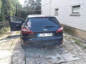 Black Ford Mondeo 2007 in Plunge, with an engine capacity of 2.00 L and mileage of 0 thousand km for 600 €, photo 3 on AUTOMOTO.COM.LV