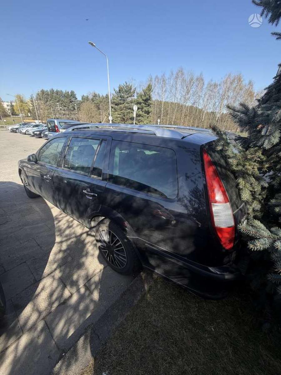 Melns Ford Mondeo 2007 Viļņa, ar dzinēja tilpumu 2.00 L un nobraukumu 400 tūkst. km par 300 €, foto 6 vietnē AUTOMOTO.COM.LV
