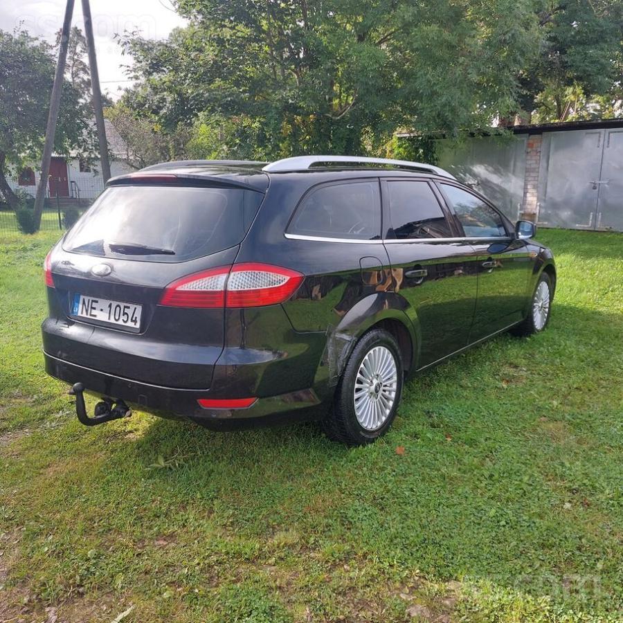 Melns Ford Mondeo 2007 Rīga, ar dzinēja tilpumu 2.00 L un nobraukumu 368 tūkst. km par 1150 €, foto 5 vietnē AUTOMOTO.COM.LV