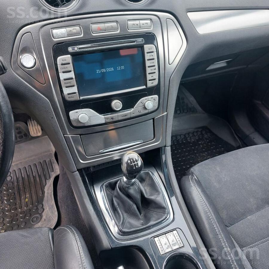 Melns Ford Mondeo 2007 Rīga, ar dzinēja tilpumu 2.00 L un nobraukumu 368 tūkst. km par 1150 €, foto 11 vietnē AUTOMOTO.COM.LV