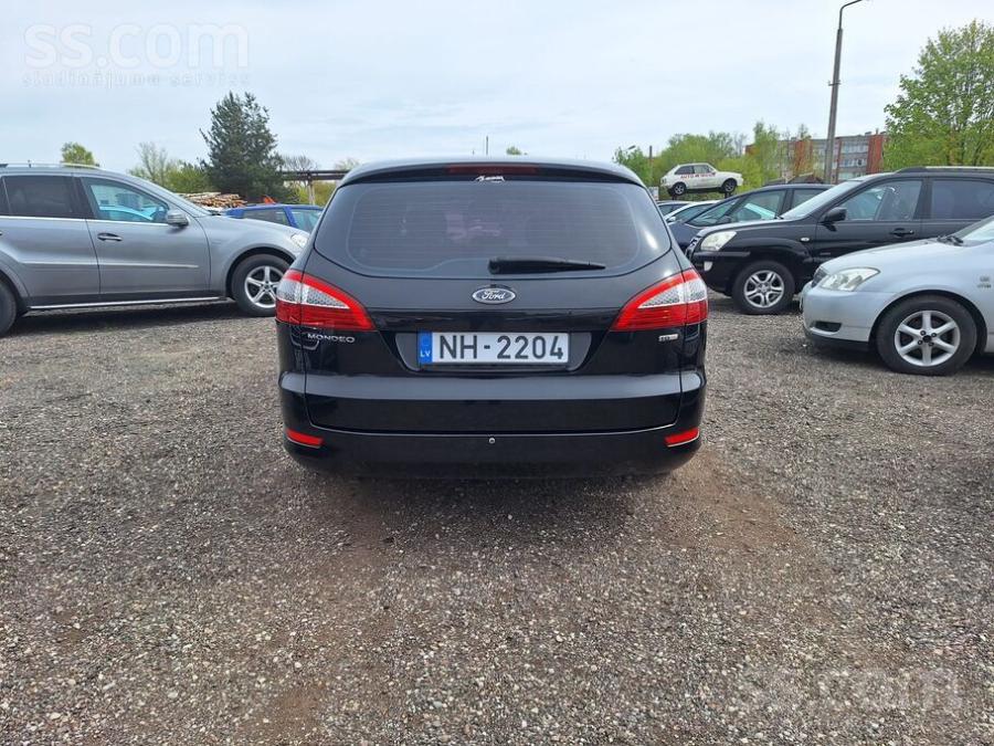 Melns Ford Mondeo 2008 Daugavpils, ar dzinēja tilpumu 2.20 L un nobraukumu 0 tūkst. km par 4050 €, foto 7 vietnē AUTOMOTO.COM.LV
