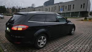 Black Ford Mondeo 2008 in Riga, with an engine capacity of 1.80 L and mileage of 305 thousand km for 2000 €, photo 5 on AUTOMOTO.COM.LV