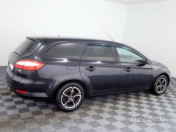 Melns Ford Mondeo 2008 Tallina, ar dzinēja tilpumu 2.00 L un nobraukumu 437 tūkst. km par 1499 €, foto 3 vietnē AUTOMOTO.COM.LV