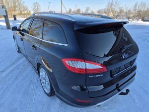 Black Ford Mondeo 2008 in Alytus, with an engine capacity of 2.20 L and mileage of 294 thousand km for 3450 €, photo 5 on AUTOMOTO.COM.LV